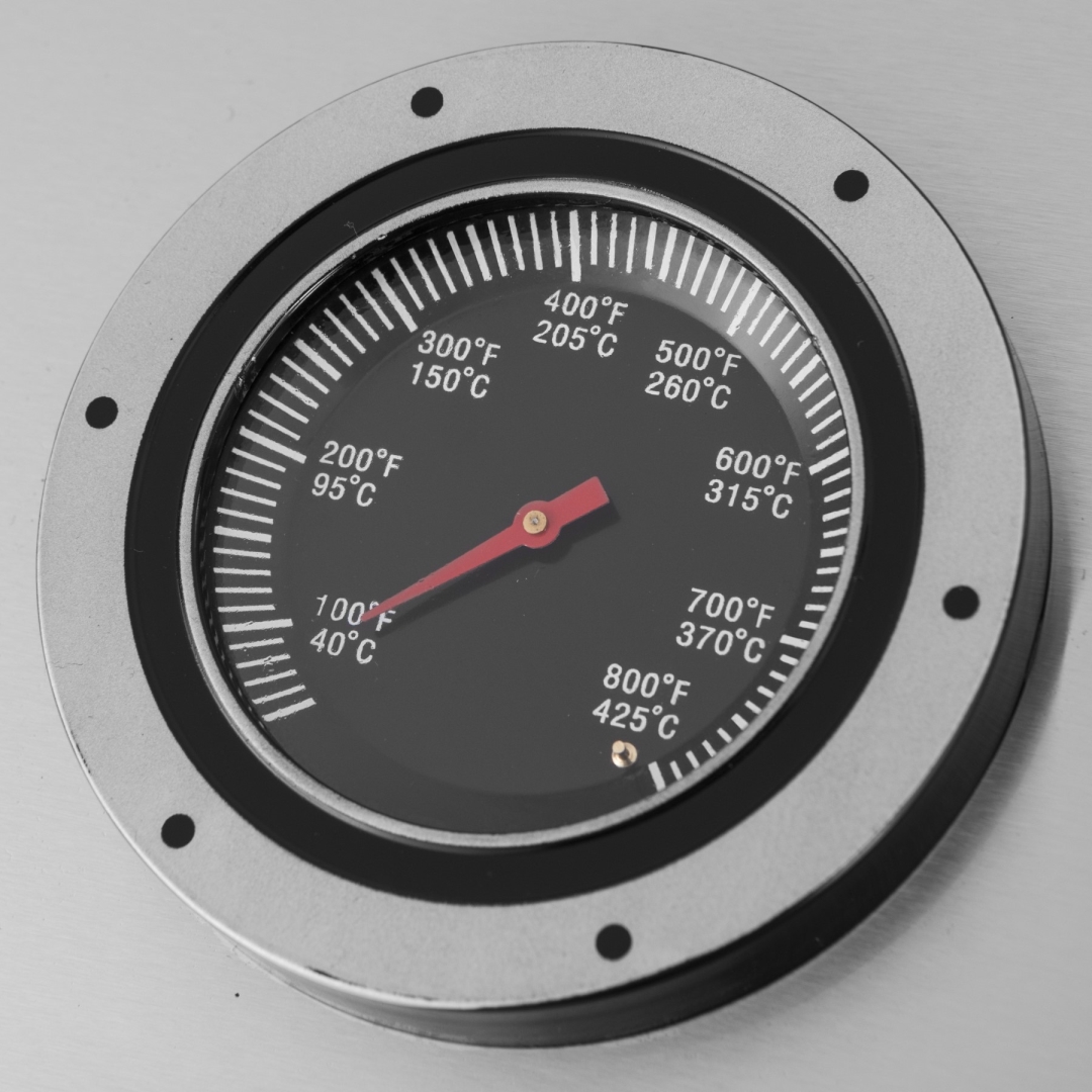 3 Burners Gas Grill with Double Layer Lid and Semi-Closed Cabinetl ...